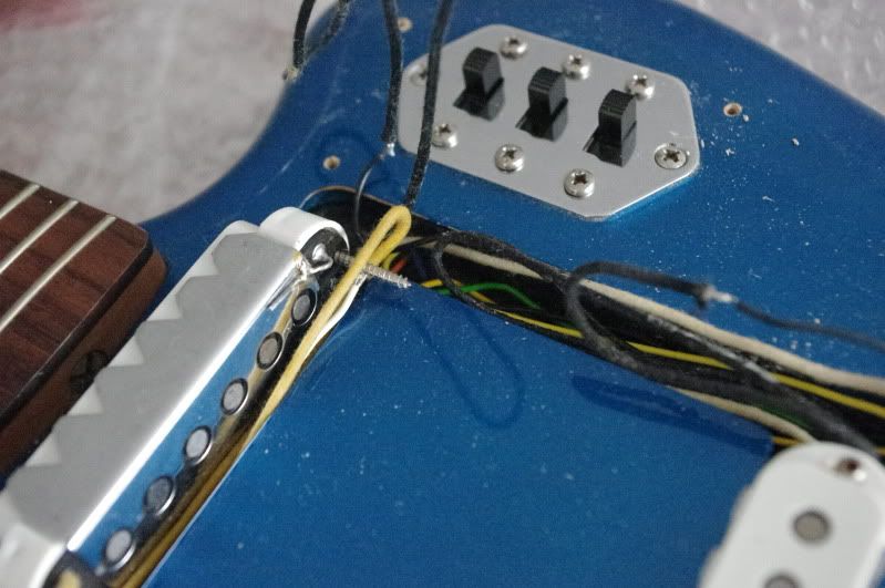 CIJ jaguar Pickups...cloth pu wire?? - OffsetGuitars.com